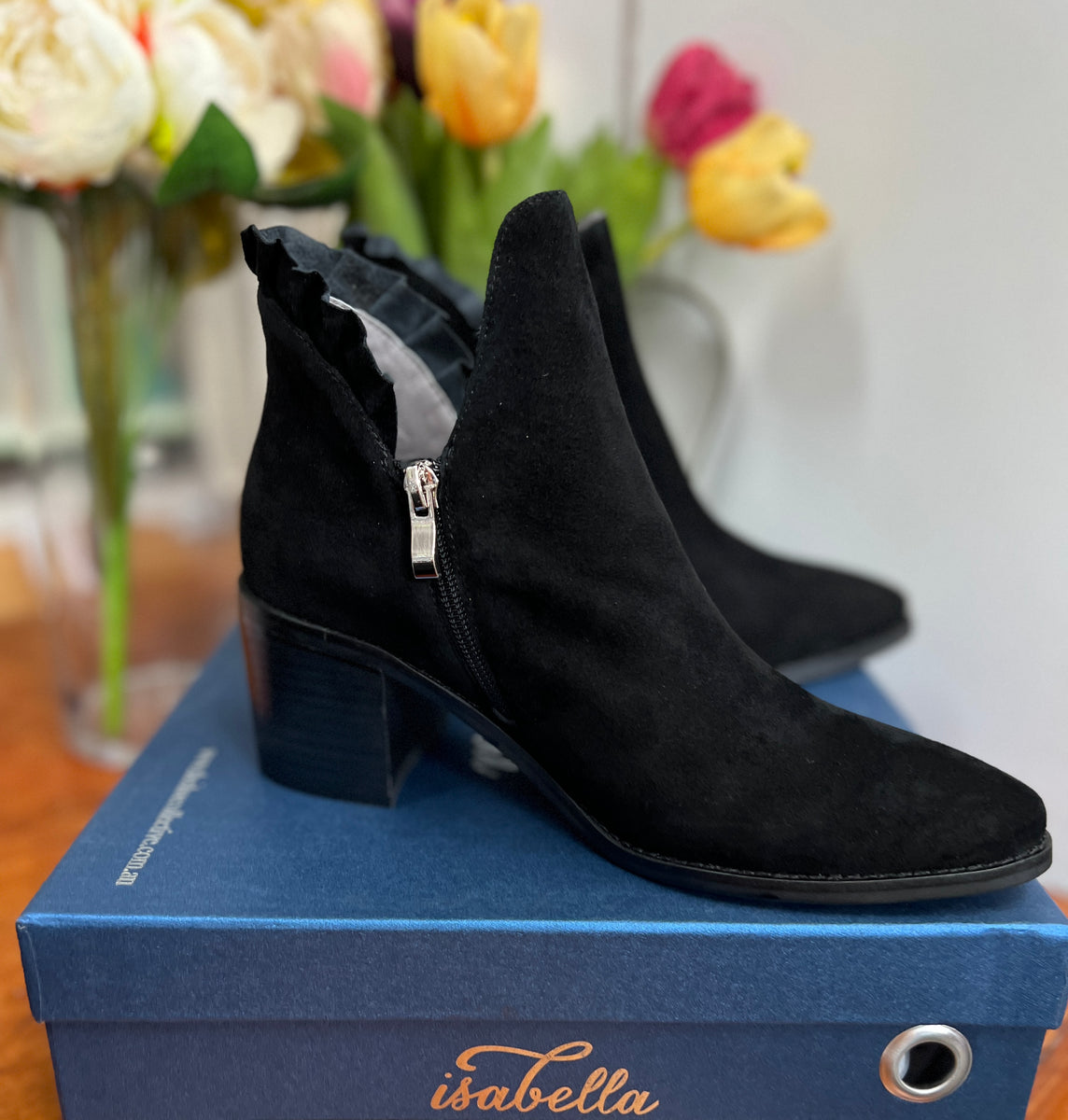 Isabella Milan Suede Boots - Black – Binny Bowe Boutique